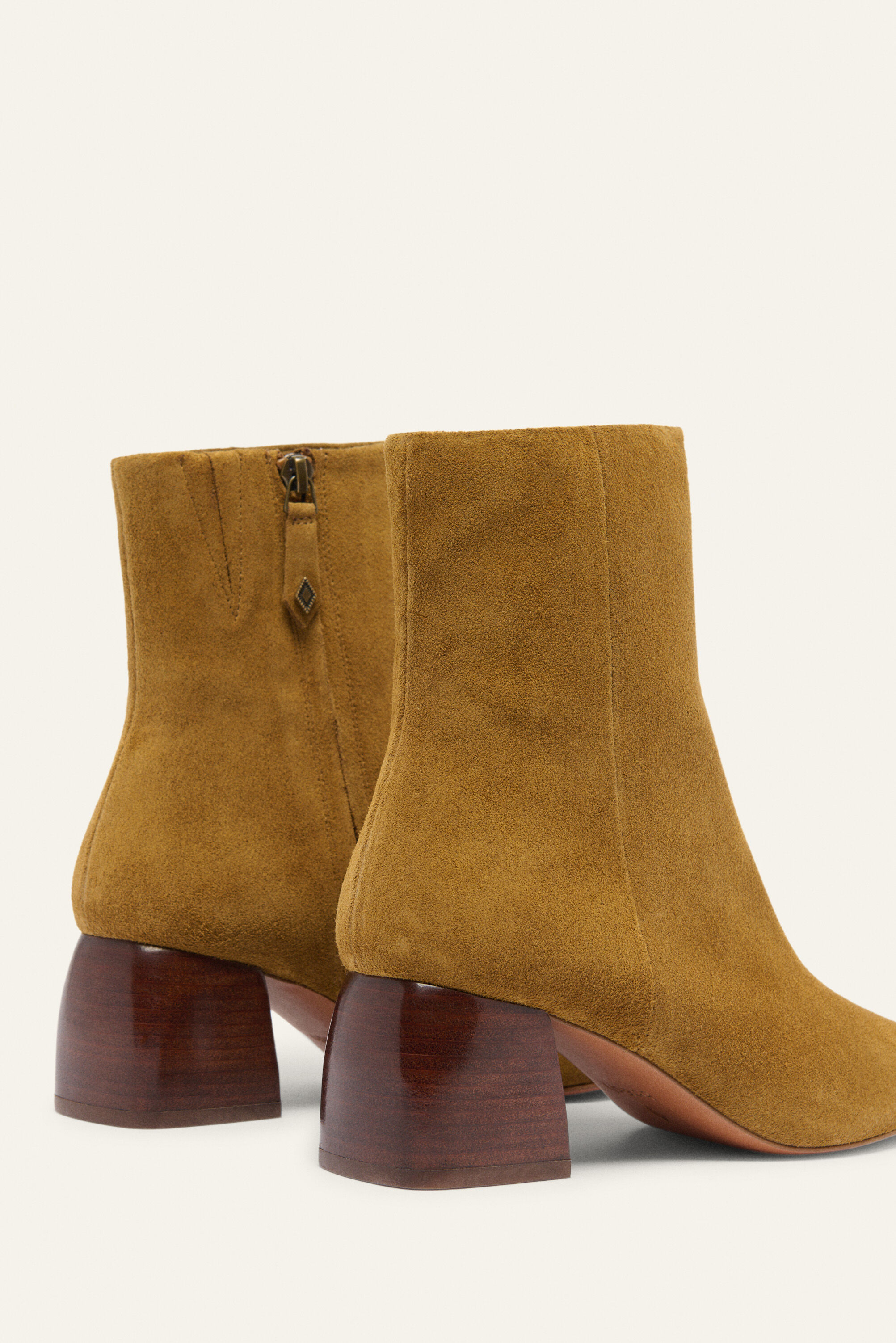 Zip-Up Ankle Boots Cecily Brown // ba&sh US